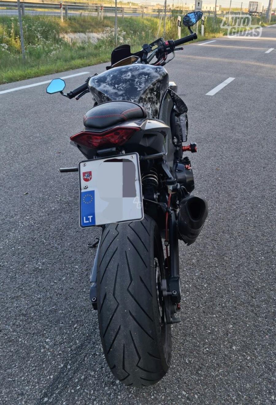 Melns Kawasaki ZR 2011 Kauņa, ar dzinēja tilpumu 1.04 L un nobraukumu 46 tūkst. km par 4900 €, foto 5 vietnē AUTOMOTO.COM.LV