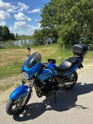 Blue Kawasaki ZR 1999 in Marijampole, with an engine capacity of 0.74 L and mileage of 66 thousand km for 1500 €, photo  on AUTOMOTO.COM.LV