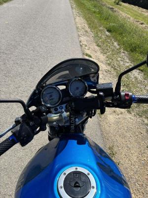Blue Kawasaki ZR 1999 in Marijampole, with an engine capacity of 0.74 L and mileage of 66 thousand km for 1500 €, photo 6 on AUTOMOTO.COM.LV