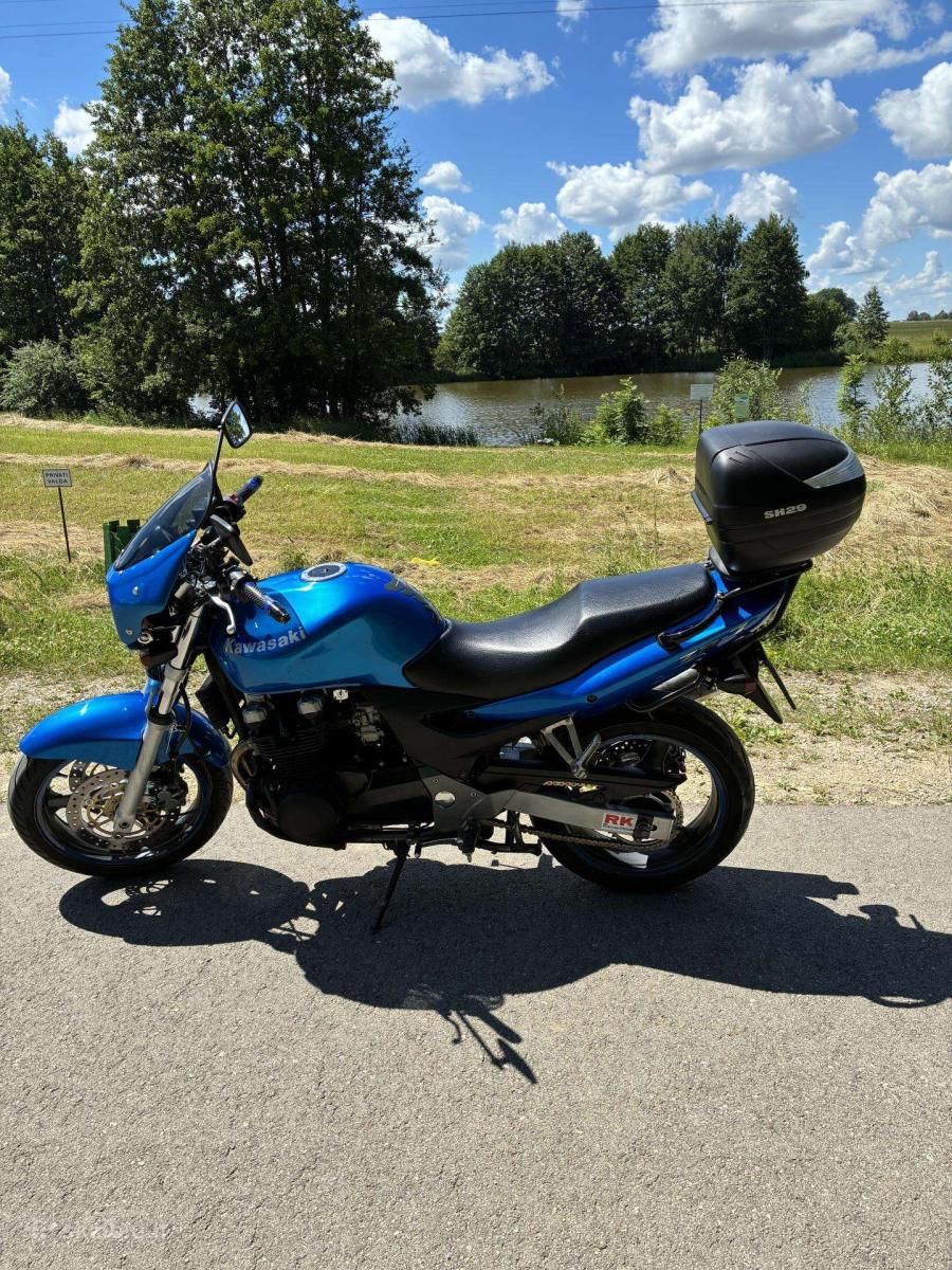 Blue Kawasaki ZR 1999 in Marijampole, with an engine capacity of 0.74 L and mileage of 66 thousand km for 1500 €, photo 8 on AUTOMOTO.COM.LV