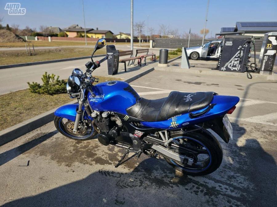 Zils Kawasaki ZR 2002 Kretinga, ar dzinēja tilpumu 0.75 L un nobraukumu 15 tūkst. km par 1800 €, foto 5 vietnē AUTOMOTO.COM.LV