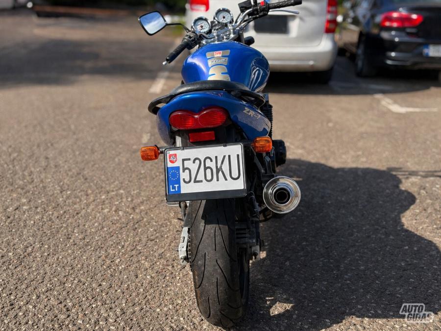 Zils Kawasaki ZR 2002 Klaipėda, ar dzinēja tilpumu 0.75 L un nobraukumu 46 tūkst. km par 1750 €, foto 5 vietnē AUTOMOTO.COM.LV
