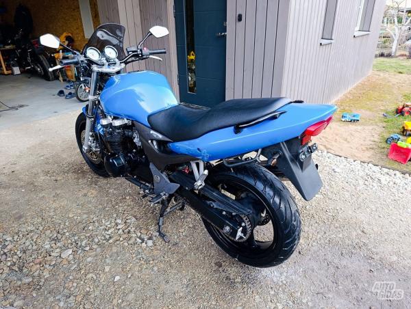 Zils Kawasaki ZR 2003 Viļņa, ar dzinēja tilpumu 0.75 L un nobraukumu 44 tūkst. km par 1450 €, foto 3 vietnē AUTOMOTO.COM.LV