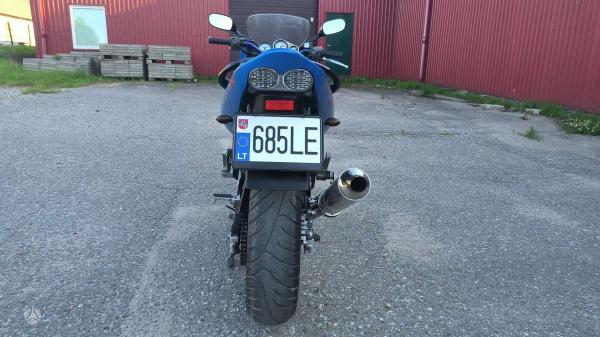 Blue Kawasaki ZR 2004 in Alytus, with an engine capacity of 0.74 L and mileage of 27 thousand km for 1550 €, photo 5 on AUTOMOTO.COM.LV