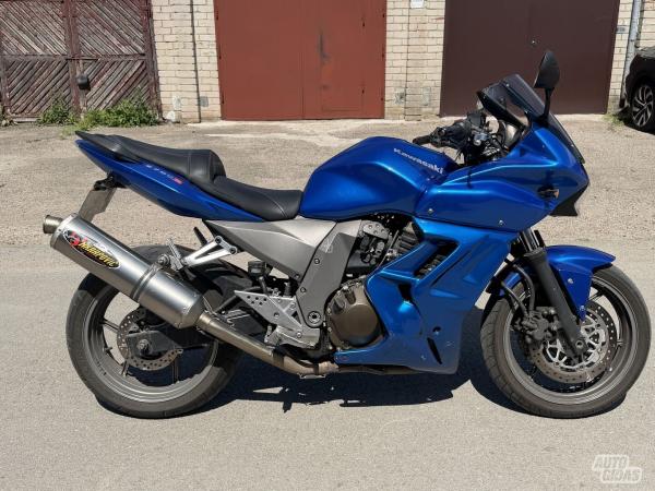 Синий Кавасаки ZR 2005 в Клайпеда, объемом двигателя 0.75 л и пробегом 34 тыс. км за 1900 €, фото 1 на AUTOMOTO.COM.LV