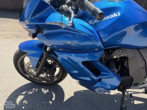 Синий Кавасаки ZR 2005 в Клайпеда, объемом двигателя 0.75 л и пробегом 34 тыс. км за 1900 €, фото 5 на AUTOMOTO.COM.LV