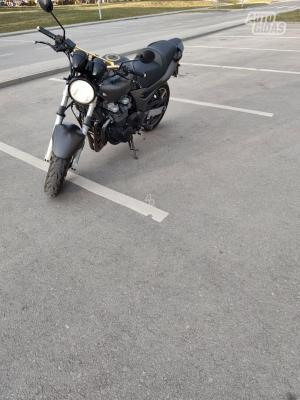 Grey Kawasaki ZR 2001 in Taurage, with an engine capacity of 0.74 L and mileage of 0 thousand km for 1700 €, photo 19 on AUTOMOTO.COM.LV