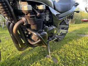 Серый Кавасаки ZR 2003 в Вильнюс, объемом двигателя 0.75 л и пробегом 35 тыс. км за 2200 €, фото 4 на AUTOMOTO.COM.LV
