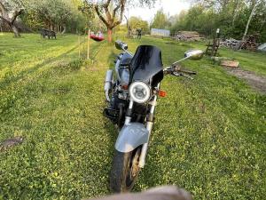 Серый Кавасаки ZR 2003 в Вильнюс, объемом двигателя 0.75 л и пробегом 35 тыс. км за 2200 €, фото 7 на AUTOMOTO.COM.LV