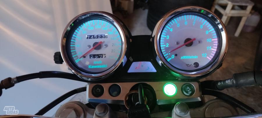 Kawasaki ZR 1999 in Klaipeda, with an engine capacity of 0.75 L and mileage of 0 thousand km for 1200 €, photo 9 on AUTOMOTO.COM.LV