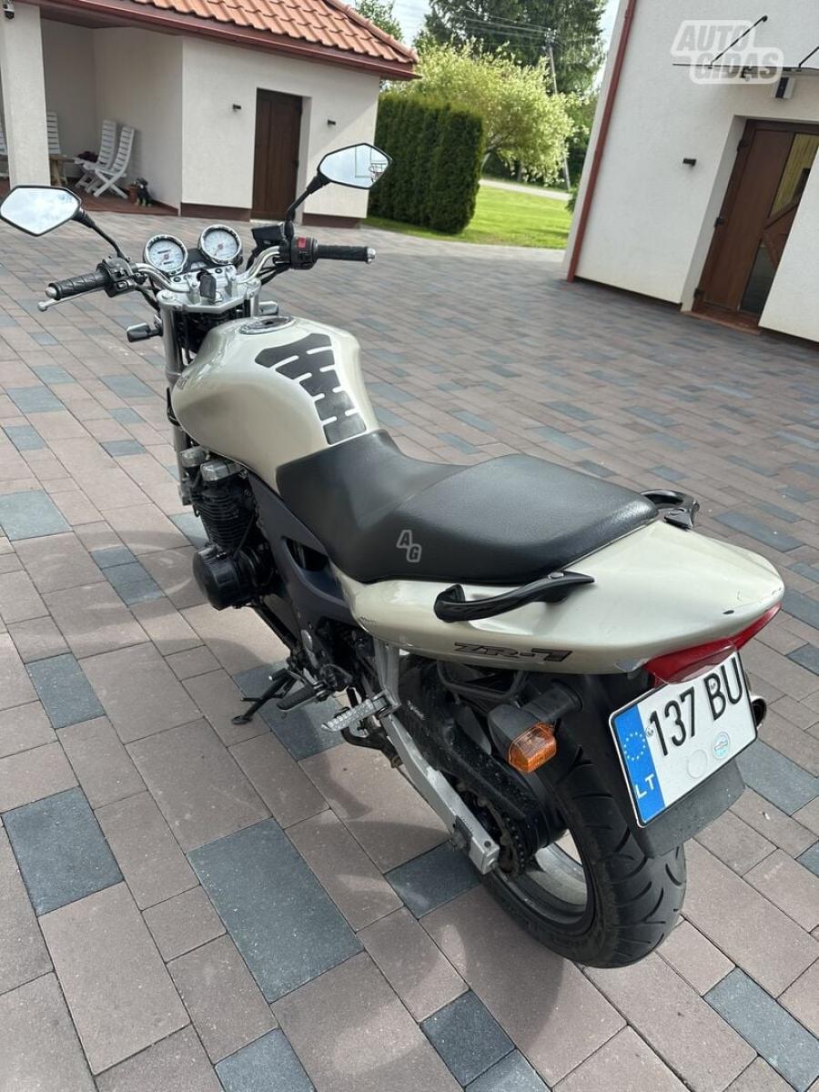 Kawasaki ZR 2001 Šakiai, ar dzinēja tilpumu 0.00 L un nobraukumu 0 tūkst. km par 1250 €, foto 6 vietnē AUTOMOTO.COM.LV