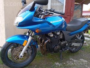 Kawasaki ZR 2001 in Jekabpils, with an engine capacity of 0.80 L and mileage of 0 thousand km for 2250 €, photo 5 on AUTOMOTO.COM.LV