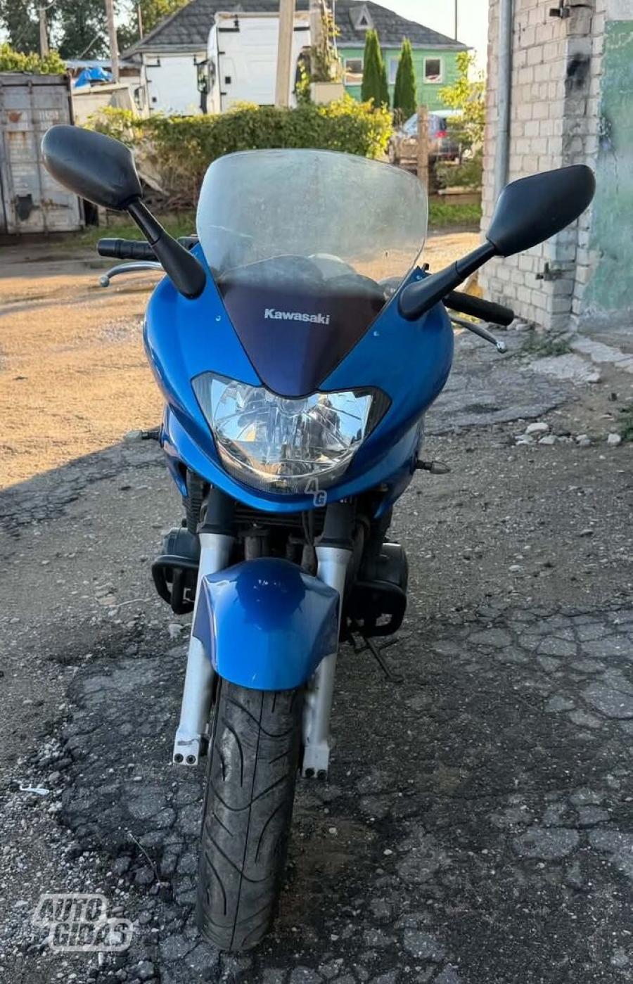 Kawasaki ZR 2001 in Radviliskis, with an engine capacity of 0.75 L and mileage of 0 thousand km for 1490 €, photo 4 on AUTOMOTO.COM.LV