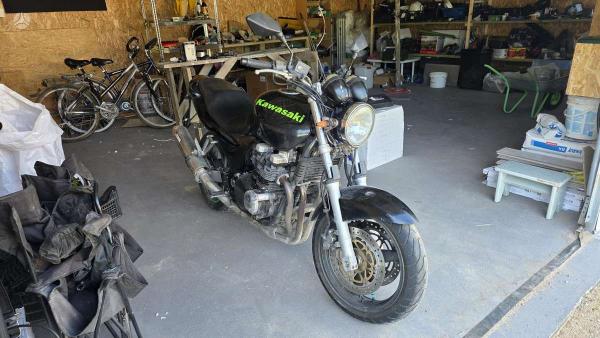 Kawasaki ZR 2002 Kazlų Rūda vietnē Kawasaki ZR 2002 Kazlų Rūda, ar dzinēja tilpumu 0.75 L un nobraukumu 35 tūkst. km par 800 €, foto 1 vietnē AUTOMOTO.COM.LV