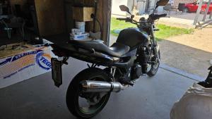 Kawasaki ZR 2002 in Kazlu Ruda, with an engine capacity of 0.75 L and mileage of 35 thousand km for 800 €, photo 7 on AUTOMOTO.COM.LV