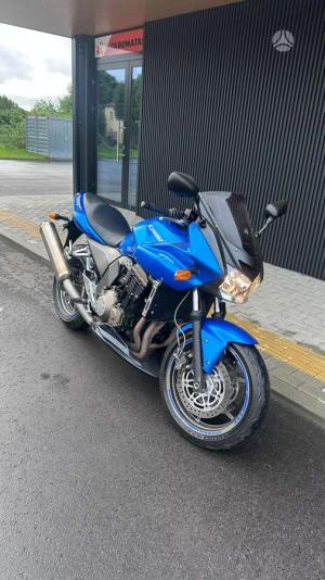 Kawasaki ZR 2005 Klaipėda, ar dzinēja tilpumu 0.75 L un nobraukumu 29 tūkst. km par 3000 €, foto  vietnē AUTOMOTO.COM.LV