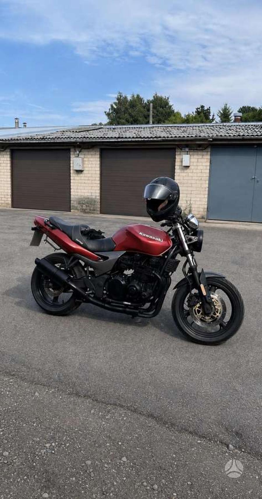 Sarkans Kawasaki ZR 2004 Šauļi, ar dzinēja tilpumu 0.75 L un nobraukumu 45 tūkst. km par 1450 €, foto 1 vietnē AUTOMOTO.COM.LV