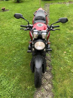 Sarkans Kawasaki ZR 2004 Šauļi, ar dzinēja tilpumu 0.75 L un nobraukumu 45 tūkst. km par 1450 €, foto 5 vietnē AUTOMOTO.COM.LV
