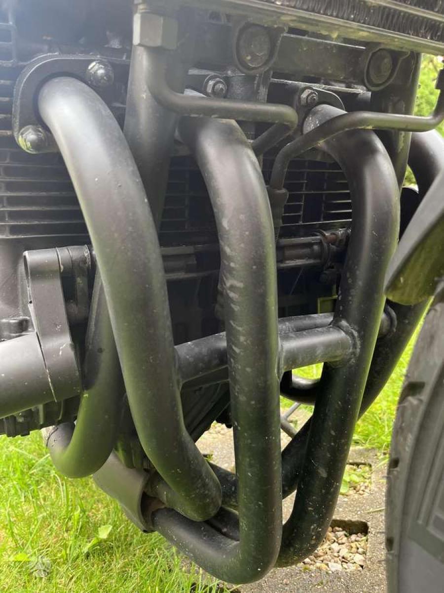 Sarkans Kawasaki ZR 2004 Šauļi, ar dzinēja tilpumu 0.75 L un nobraukumu 45 tūkst. km par 1450 €, foto 9 vietnē AUTOMOTO.COM.LV