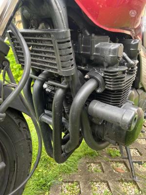 Sarkans Kawasaki ZR 2004 Šauļi, ar dzinēja tilpumu 0.75 L un nobraukumu 45 tūkst. km par 1450 €, foto 10 vietnē AUTOMOTO.COM.LV