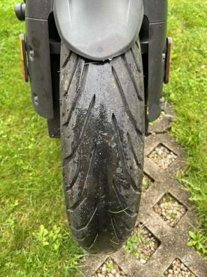 Sarkans Kawasaki ZR 2004 Šauļi, ar dzinēja tilpumu 0.75 L un nobraukumu 45 tūkst. km par 1450 €, foto 11 vietnē AUTOMOTO.COM.LV