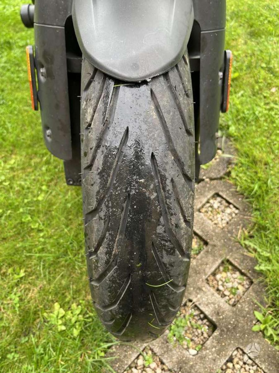 Sarkans Kawasaki ZR 2004 Šauļi, ar dzinēja tilpumu 0.75 L un nobraukumu 45 tūkst. km par 1450 €, foto 11 vietnē AUTOMOTO.COM.LV