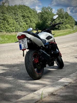 Balts Kawasaki ZR 2001 Šauļi, ar dzinēja tilpumu 0.74 L un nobraukumu 58 tūkst. km par 2500 €, foto  vietnē AUTOMOTO.COM.LV