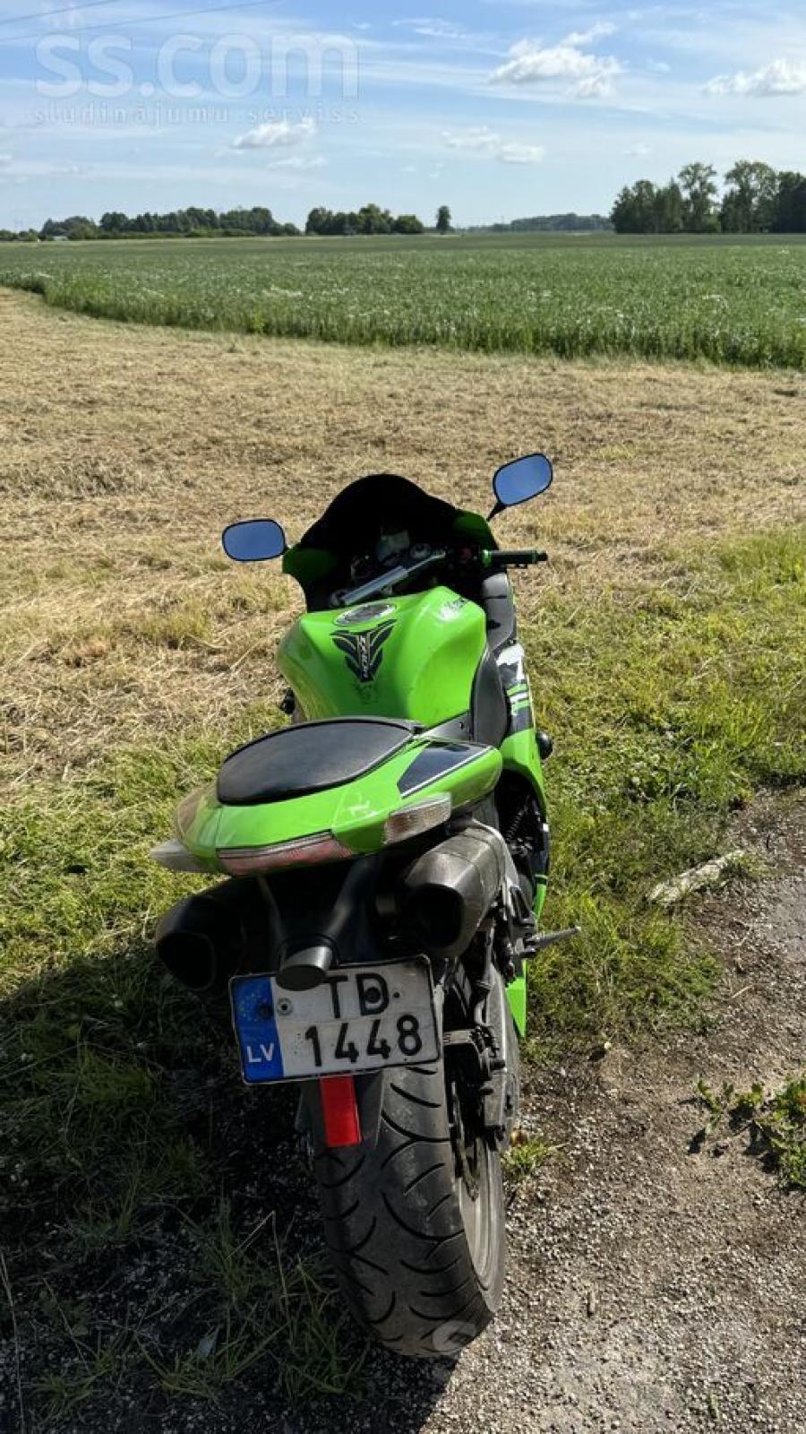 Kawasaki ZX 10R 2006 Jelgava, ar dzinēja tilpumu 1.00 L un nobraukumu 0 tūkst. km par 3700 €, foto 5 vietnē AUTOMOTO.COM.LV