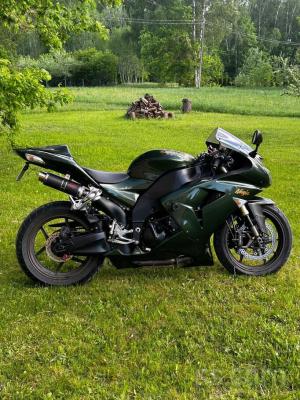Kawasaki ZX 10R 2006 in Riga, with an engine capacity of 1.00 L and mileage of 0 thousand km for 5000 €, photo  on AUTOMOTO.COM.LV