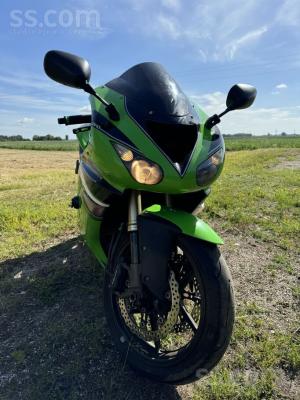 Kawasaki ZX 10R 2006 Jelgava, ar dzinēja tilpumu 1.00 L un nobraukumu 0 tūkst. km par 4200 €, foto 8 vietnē AUTOMOTO.COM.LV