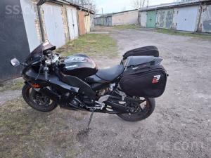 Кавасаки ZX 10R 2006 в Вентспилс, объемом двигателя 1.00 л и пробегом 0 тыс. км за 4300 €, фото 4 на AUTOMOTO.COM.LV