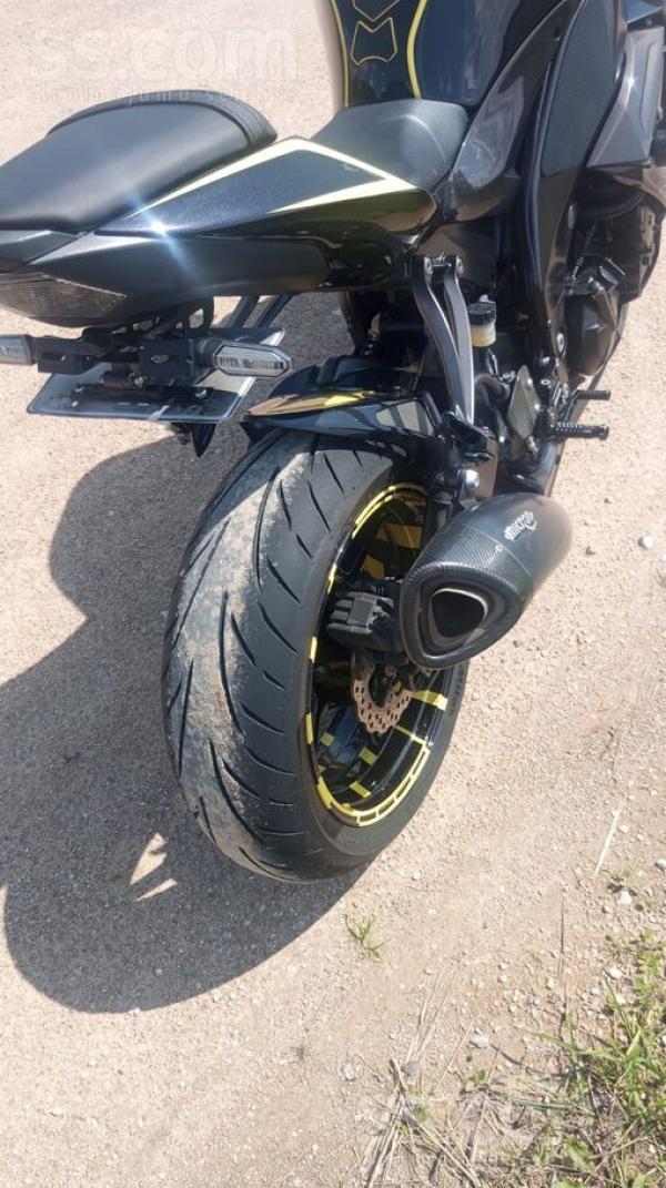 Kawasaki ZX 10R 2009 in Rezekne, with an engine capacity of 1.00 L and mileage of 0 thousand km for 5500 €, photo 4 on AUTOMOTO.COM.LV
