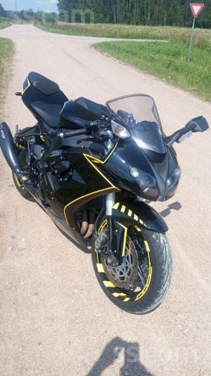 Кавасаки ZX 10R 2009 в Резекне, объемом двигателя 1.00 л и пробегом 0 тыс. км за 5500 €, фото 7 на AUTOMOTO.COM.LV