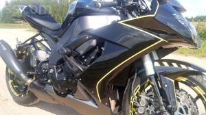 Кавасаки ZX 10R 2009 в Резекне, объемом двигателя 1.00 л и пробегом 0 тыс. км за 5500 €, фото 8 на AUTOMOTO.COM.LV