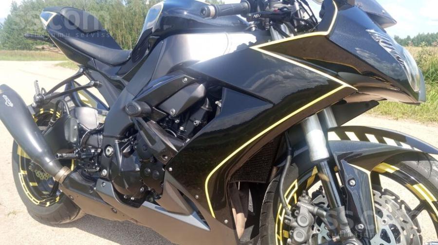 Кавасаки ZX 10R 2009 в Резекне, объемом двигателя 1.00 л и пробегом 0 тыс. км за 5500 €, фото 8 на AUTOMOTO.COM.LV