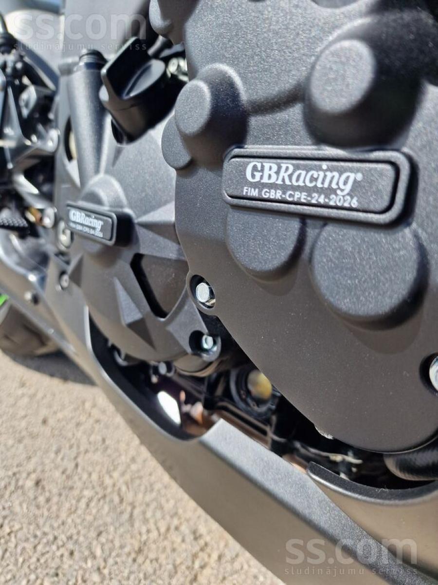 Kawasaki ZX 10R 2009 Rīga, ar dzinēja tilpumu 1.00 L un nobraukumu 0 tūkst. km par 5900 €, foto 7 vietnē AUTOMOTO.COM.LV