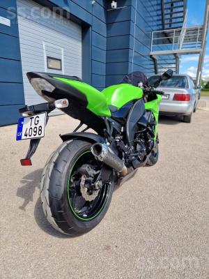 Kawasaki ZX 10R 2009 Rīga, ar dzinēja tilpumu 1.00 L un nobraukumu 0 tūkst. km par 5900 €, foto 8 vietnē AUTOMOTO.COM.LV