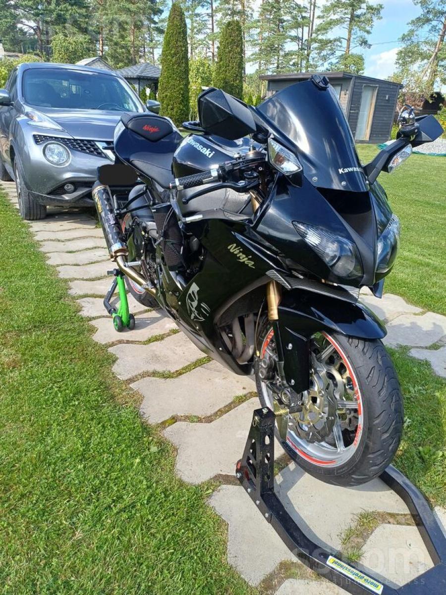 Kawasaki ZX 10R 2009 Rīga, ar dzinēja tilpumu 1.00 L un nobraukumu 0 tūkst. km par 6500 €, foto 3 vietnē AUTOMOTO.COM.LV
