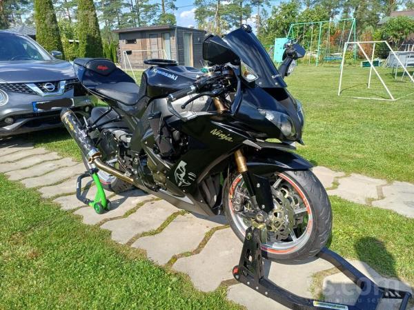 Кавасаки ZX 10R 2009 в Рига, объемом двигателя 1.00 л и пробегом 0 тыс. км за 6500 €, фото 3 на AUTOMOTO.COM.LV