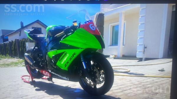 Kawasaki ZX 10R 2012 Rīga, ar dzinēja tilpumu 1.00 L un nobraukumu 0 tūkst. km par 5500 €, foto 3 vietnē AUTOMOTO.COM.LV