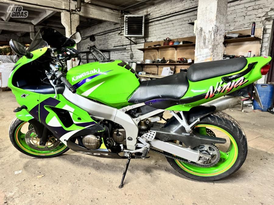 Зеленый Кавасаки Zx-6R 2000 в Каунас, объемом двигателя 0.60 л и пробегом 35 тыс. км за 900 €, фото 3 на AUTOMOTO.COM.LV