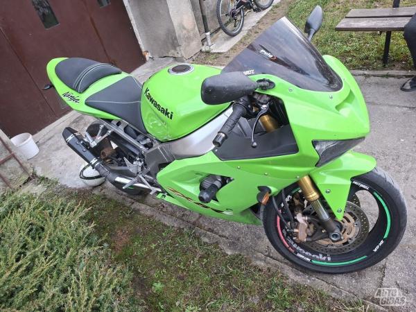 Green Kawasaki Zx-6R 2003 in Jonava, with an engine capacity of 0.00 L and mileage of 0 thousand km for 3000 €, photo 3 on AUTOMOTO.COM.LV