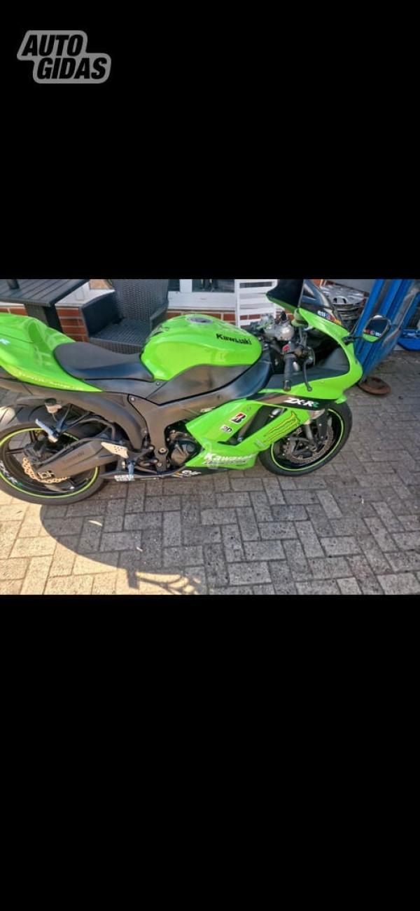 Zaļš Kawasaki Zx-6R 2007 Viļņa, ar dzinēja tilpumu 0.00 L un nobraukumu 45 tūkst. km par 4800 €, foto 2 vietnē AUTOMOTO.COM.LV