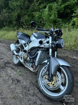 Серый Кавасаки Zx-6R 2000 в Вильнюс, объемом двигателя 0.60 л и пробегом 34 тыс. км за 1050 €, фото 1 на AUTOMOTO.COM.LV