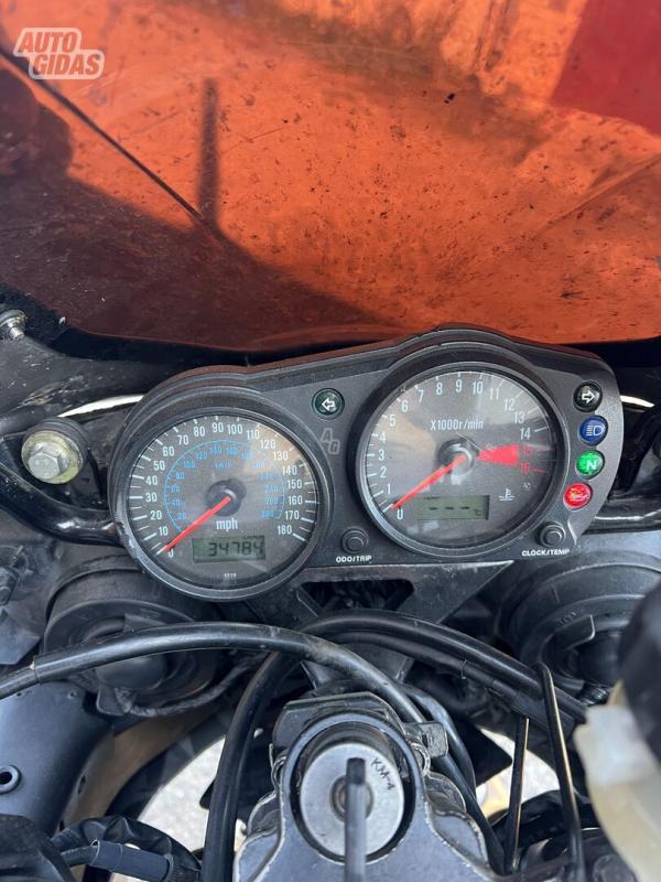Серый Кавасаки Zx-6R 2002 в Ионава, объемом двигателя 0.64 л и пробегом 0 тыс. км за 1800 €, фото 5 на AUTOMOTO.COM.LV