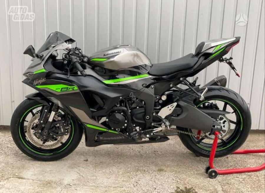 Pelēks Kawasaki Zx-6R 2023 Marijampole, ar dzinēja tilpumu 0.64 L un nobraukumu 4 tūkst. km par 10200 €, foto 1 vietnē AUTOMOTO.COM.LV