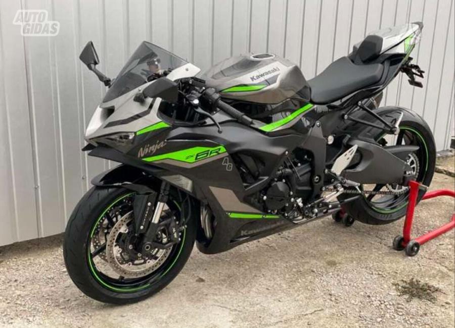 Pelēks Kawasaki Zx-6R 2023 Marijampole, ar dzinēja tilpumu 0.64 L un nobraukumu 4 tūkst. km par 10200 €, foto 3 vietnē AUTOMOTO.COM.LV