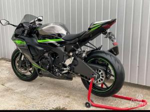 Pelēks Kawasaki Zx-6R 2023 Marijampole, ar dzinēja tilpumu 0.64 L un nobraukumu 4 tūkst. km par 10200 €, foto 5 vietnē AUTOMOTO.COM.LV