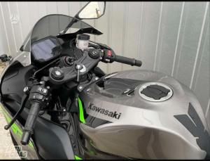 Pelēks Kawasaki Zx-6R 2023 Marijampole, ar dzinēja tilpumu 0.64 L un nobraukumu 4 tūkst. km par 10200 €, foto 13 vietnē AUTOMOTO.COM.LV