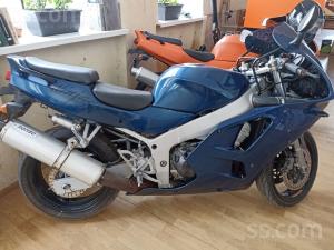 Kawasaki Zx-6R 1995 Daugavpils, ar dzinēja tilpumu 0.60 L un nobraukumu 0 tūkst. km par 1700 €, foto  vietnē AUTOMOTO.COM.LV